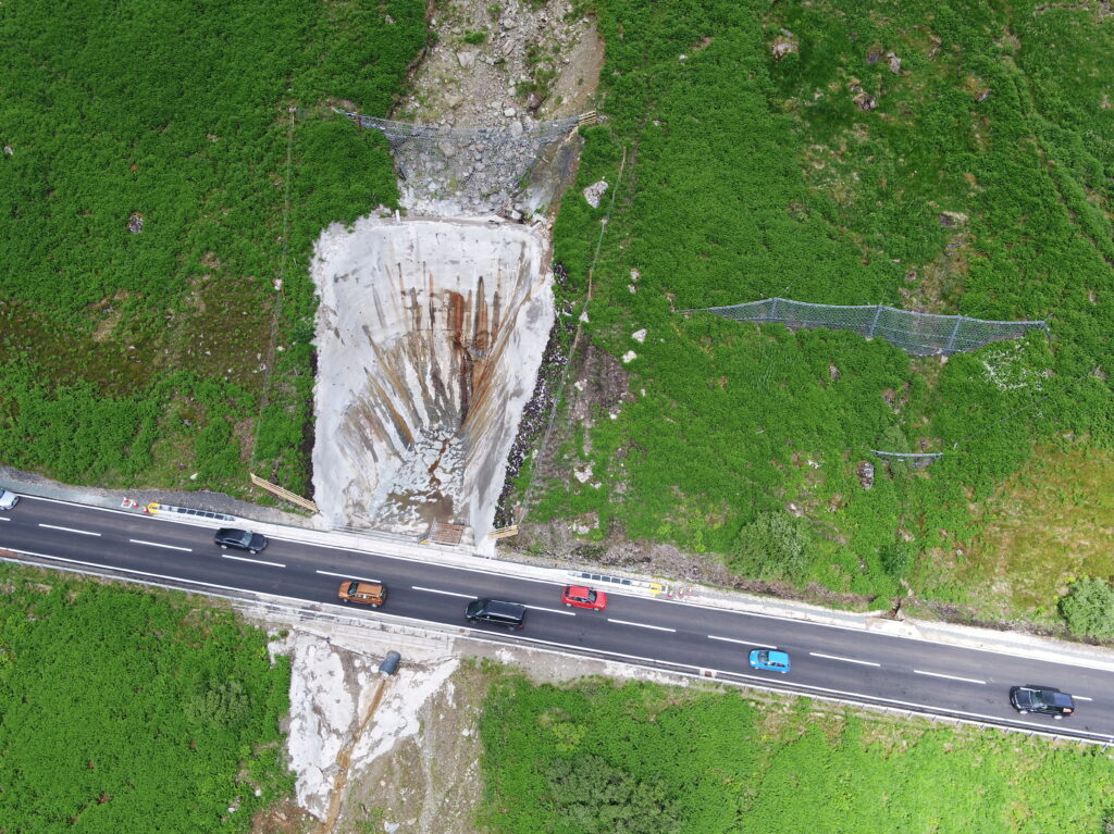 A83 AT REST AND BE THANKFUL – OLD MILITARY ROAD DIVERSION REMAINS ...