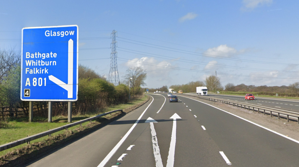 RESURFACING THE M8 JUNCTION 4 WESTBOUND OFF-SLIP - BEAR Scotland